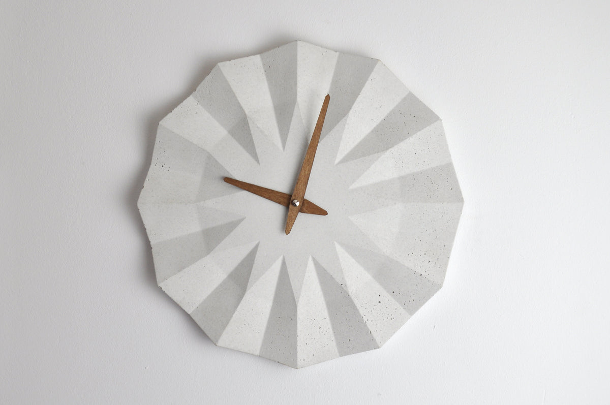 01 Polygon - concrete wall clock – mohadesign
